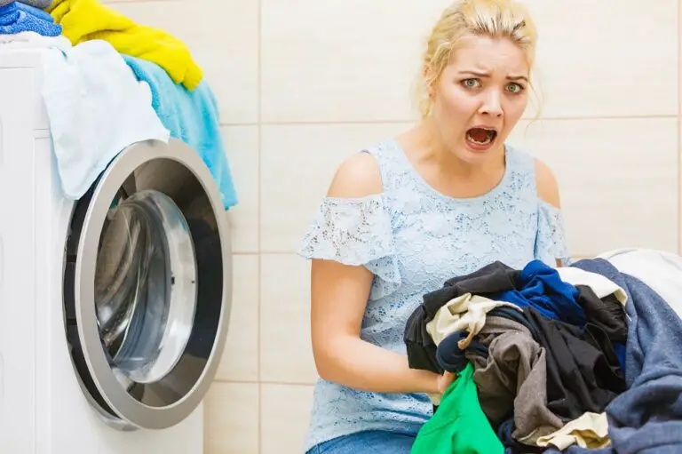 Does Spin Drying Damage Clothes? (4 Risks Explained) – techjut.com
